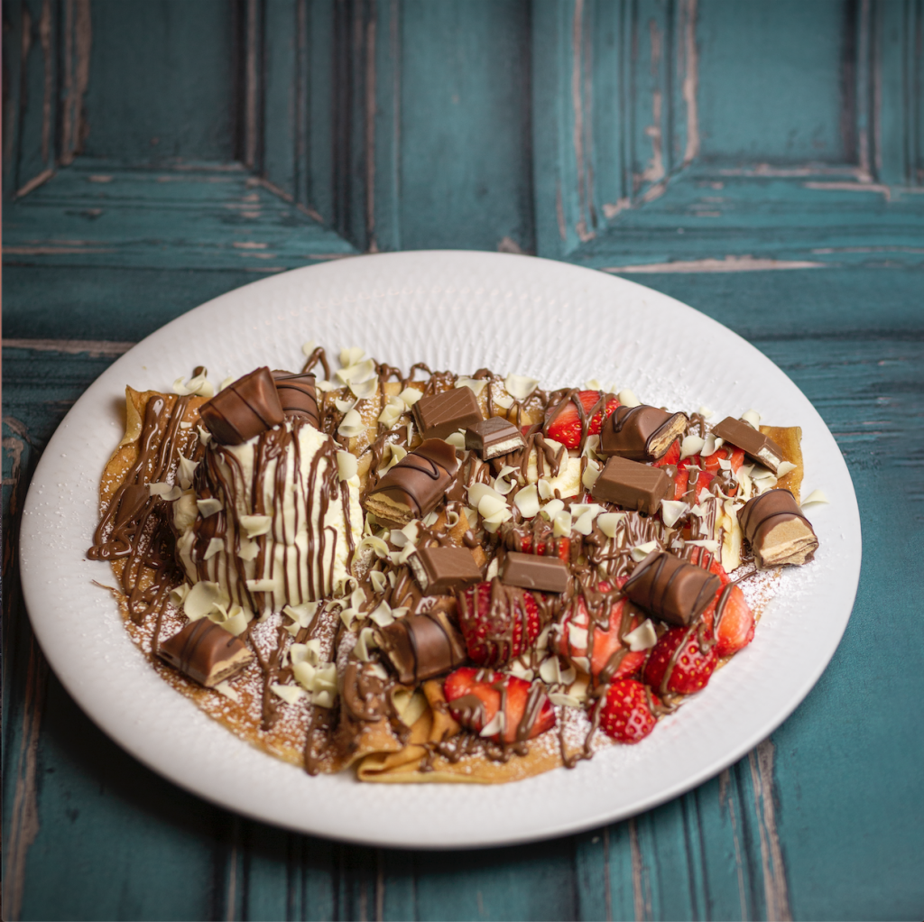 Crepe Kinder Bueno - O Gato Comeu-te a Língua - Creparia, Confeitaria ...